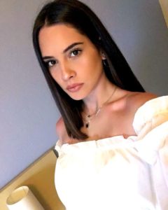 Dating a Greek Woman: Everything You Need to Know